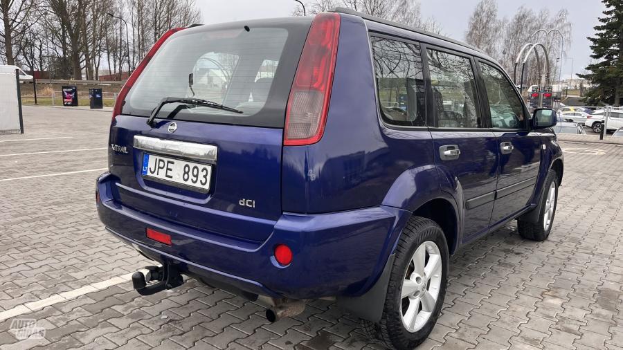 Zils Nissan X-Trail 2005 Kauņa, ar dzinēja tilpumu 2.20 L un nobraukumu 315 tūkst. km par 2200 €, foto 3 vietnē AUTOMOTO.COM.LV