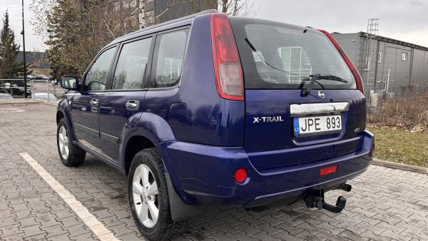 Zils Nissan X-Trail 2005 Kauņa, ar dzinēja tilpumu 2.20 L un nobraukumu 315 tūkst. km par 2200 €, foto 5 vietnē AUTOMOTO.COM.LV