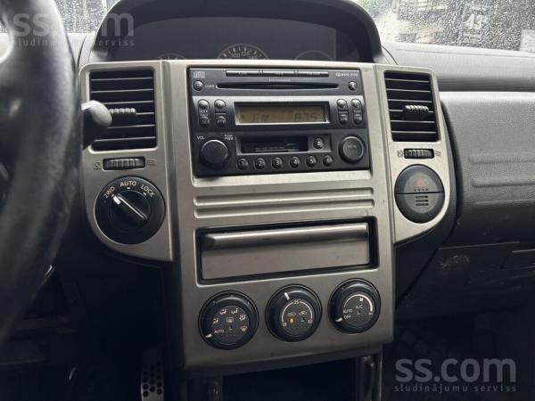 Nissan X-Trail 2005 in Riga on AUTOMOTO.COM.LV Blue Nissan X-Trail 2005 in Riga, with an engine capacity of 2.20 L and mileage of 431 thousand km for 850 €, photo 10 on AUTOMOTO.COM.LV