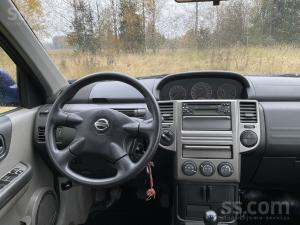 Синий Ниссан ИксТрейл 2006 в Таллин, объемом двигателя 2.00 л и пробегом 270 тыс. км за 2100 €, фото 8 на AUTOMOTO.COM.LV