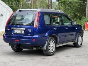 Zils Nissan X-Trail 2006 Rīga, ar dzinēja tilpumu 2.20 L un nobraukumu 394 tūkst. km par 2750 €, foto 3 vietnē AUTOMOTO.COM.LV