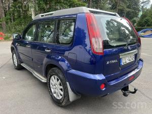 Zils Nissan X-Trail 2006 Rīga, ar dzinēja tilpumu 2.20 L un nobraukumu 394 tūkst. km par 2750 €, foto 4 vietnē AUTOMOTO.COM.LV