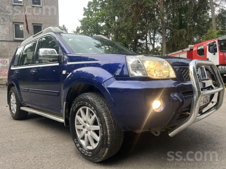 Zils Nissan X-Trail 2006 Rīga, ar dzinēja tilpumu 2.20 L un nobraukumu 394 tūkst. km par 2750 €, foto 9 vietnē AUTOMOTO.COM.LV