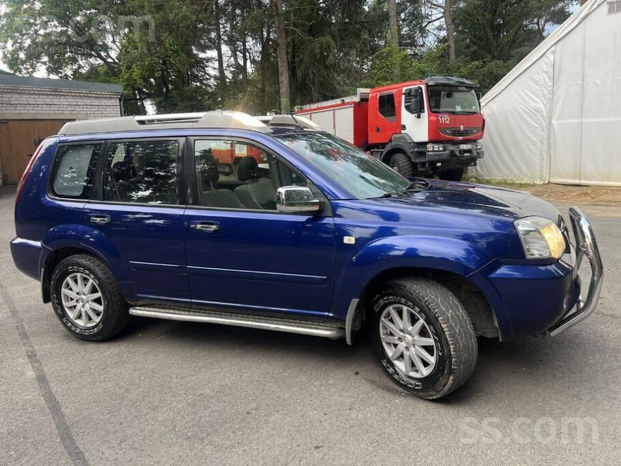 Zils Nissan X-Trail 2006 Rīga, ar dzinēja tilpumu 2.20 L un nobraukumu 394 tūkst. km par 2750 €, foto 13 vietnē AUTOMOTO.COM.LV