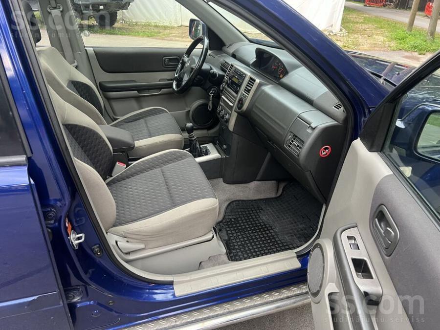 Zils Nissan X-Trail 2006 Rīga, ar dzinēja tilpumu 2.20 L un nobraukumu 394 tūkst. km par 2750 €, foto 16 vietnē AUTOMOTO.COM.LV