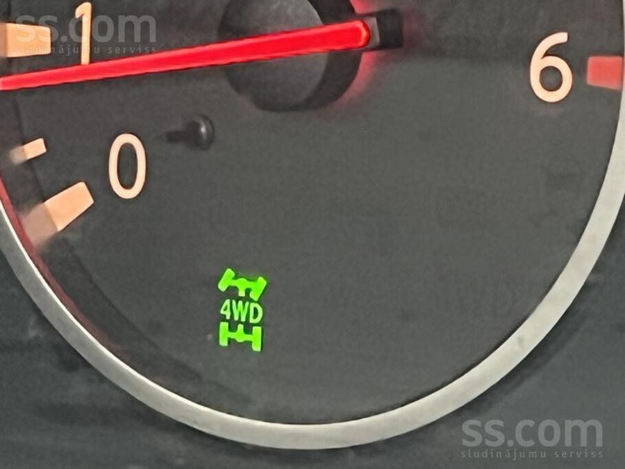 Zils Nissan X-Trail 2006 Rīga, ar dzinēja tilpumu 2.20 L un nobraukumu 394 tūkst. km par 2750 €, foto 24 vietnē AUTOMOTO.COM.LV
