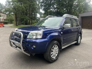 Zils Nissan X-Trail 2006 Rīga, ar dzinēja tilpumu 2.20 L un nobraukumu 394 tūkst. km par 2750 €, foto 32 vietnē AUTOMOTO.COM.LV