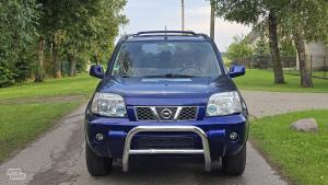 Blue Nissan X-Trail 2007 in Marijampole, with an engine capacity of 2.20 L and mileage of 299 thousand km for 2750 €, photo 6 on AUTOMOTO.COM.LV