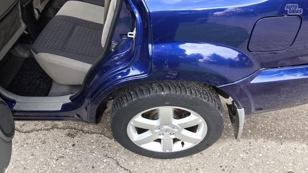 Blue Nissan X-Trail 2007 in Marijampole, with an engine capacity of 2.20 L and mileage of 299 thousand km for 2750 €, photo 6 on AUTOMOTO.COM.LV