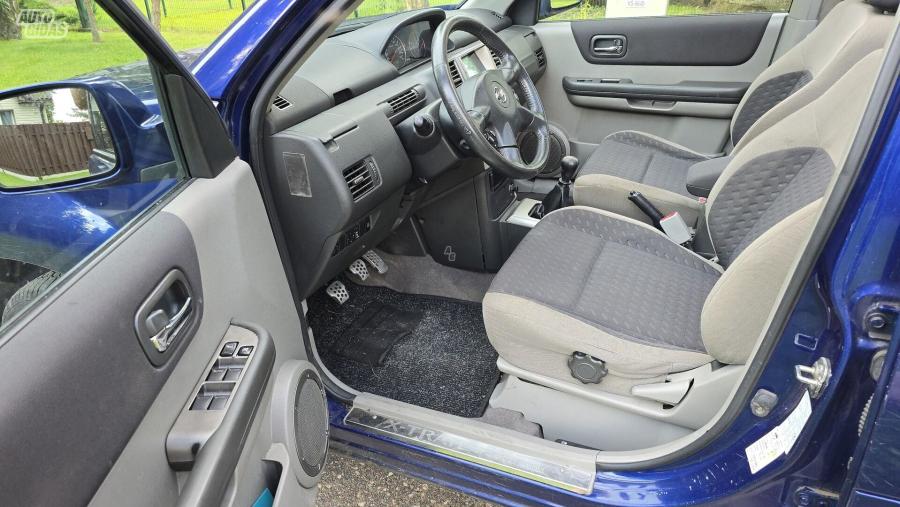 Blue Nissan X-Trail 2007 in Marijampole, with an engine capacity of 2.20 L and mileage of 299 thousand km for 2750 €, photo 16 on AUTOMOTO.COM.LV