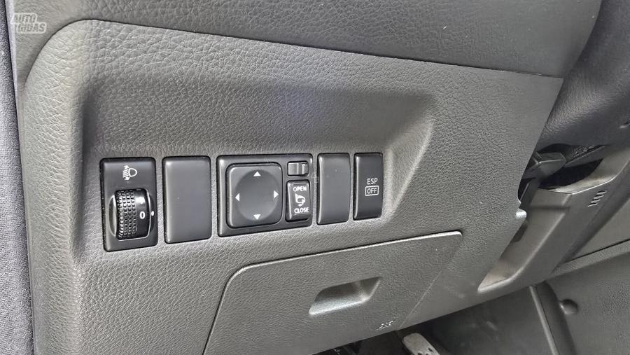 Blue Nissan X-Trail 2007 in Marijampole, with an engine capacity of 2.20 L and mileage of 299 thousand km for 2750 €, photo 21 on AUTOMOTO.COM.LV