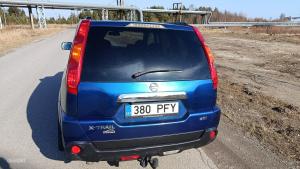 Zils Nissan X-Trail 2009 Tallina, ar dzinēja tilpumu 2.00 L un nobraukumu 235 tūkst. km par 4000 €, foto 20 vietnē AUTOMOTO.COM.LV