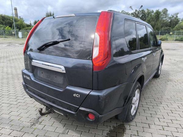 Blue Nissan X-Trail 2010 in Marijampole, with an engine capacity of 2.00 L and mileage of 400 thousand km for 2749 €, photo 3 on AUTOMOTO.COM.LV