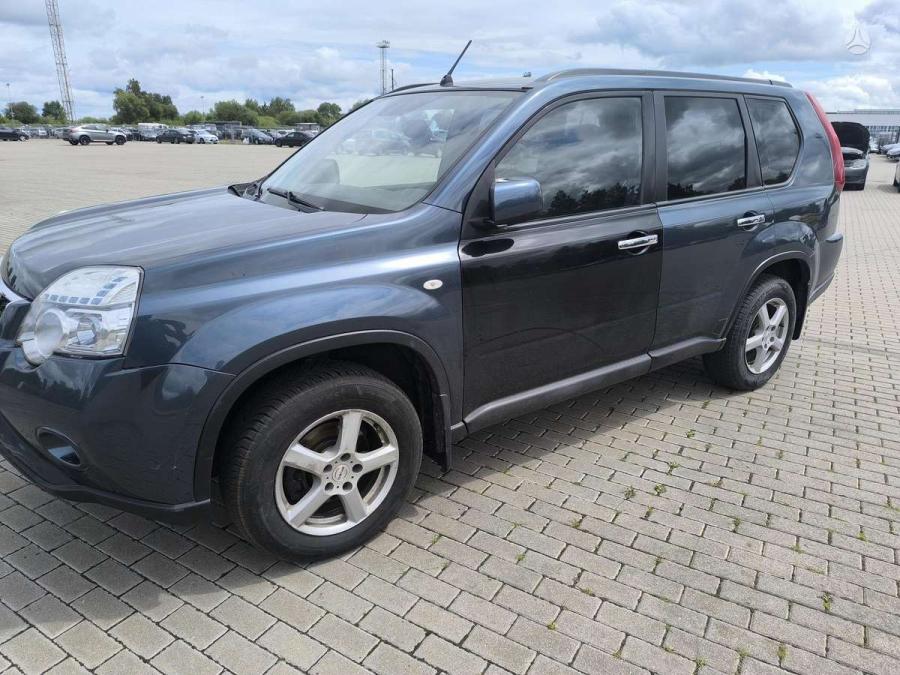 Zils Nissan X-Trail 2010 Marijampole, ar dzinēja tilpumu 2.00 L un nobraukumu 400 tūkst. km par 2749 €, foto 7 vietnē AUTOMOTO.COM.LV