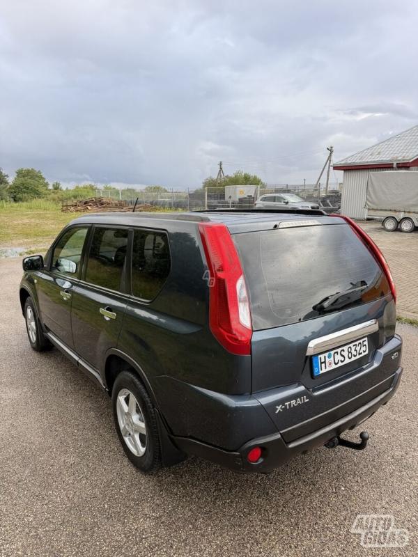 Blue Nissan X-Trail 2011 in Marijampole, with an engine capacity of 2.00 L and mileage of 275 thousand km for 3999 €, photo 6 on AUTOMOTO.COM.LV