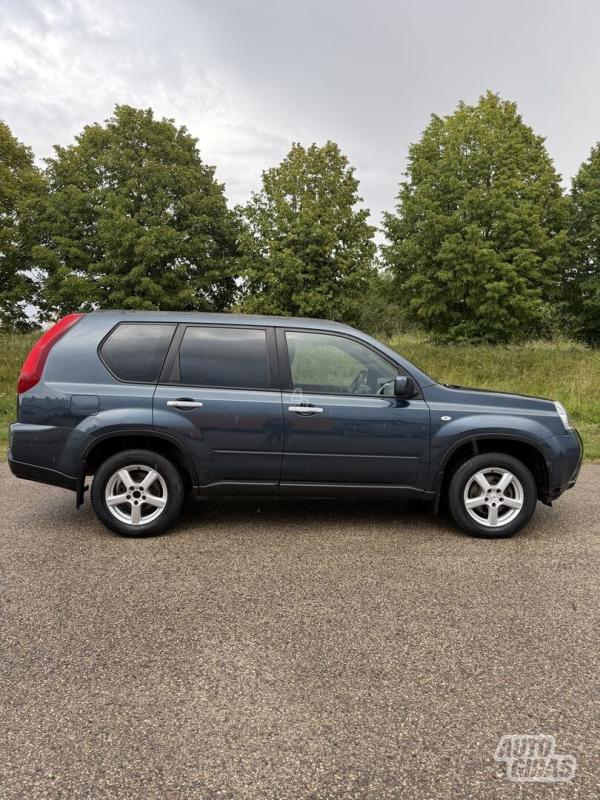Blue Nissan X-Trail 2011 in Marijampole, with an engine capacity of 2.00 L and mileage of 275 thousand km for 3999 €, photo 10 on AUTOMOTO.COM.LV