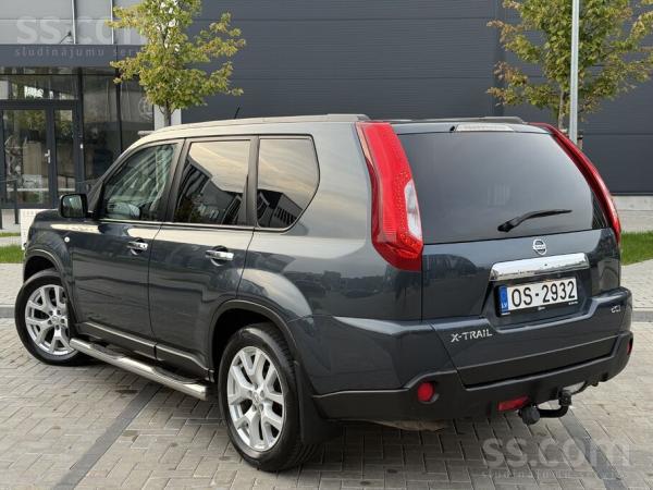 Blue Nissan X-Trail 2012 in Riga, with an engine capacity of 2.00 L and mileage of 204 thousand km for 9800 €, photo 4 on AUTOMOTO.COM.LV