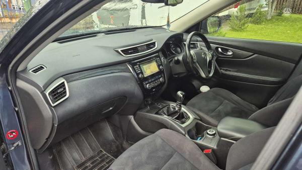Zils Nissan X-Trail 2014 Šauļi, ar dzinēja tilpumu 1.60 L un nobraukumu 163 tūkst. km par 3900 €, foto 9 vietnē AUTOMOTO.COM.LV
