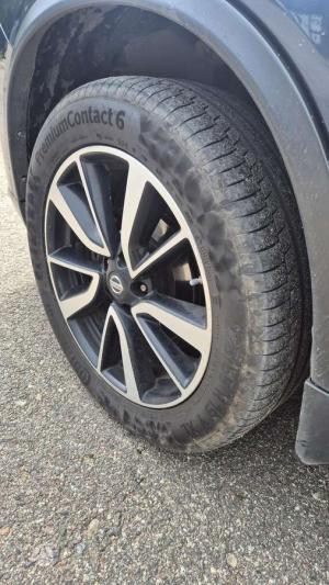 Zils Nissan X-Trail 2014 Šauļi, ar dzinēja tilpumu 1.60 L un nobraukumu 163 tūkst. km par 3900 €, foto 29 vietnē AUTOMOTO.COM.LV