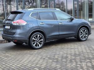 Blue Nissan X-Trail 2017 in Tukums, with an engine capacity of 1.60 L and mileage of 281 thousand km for 9300 €, photo 4 on AUTOMOTO.COM.LV