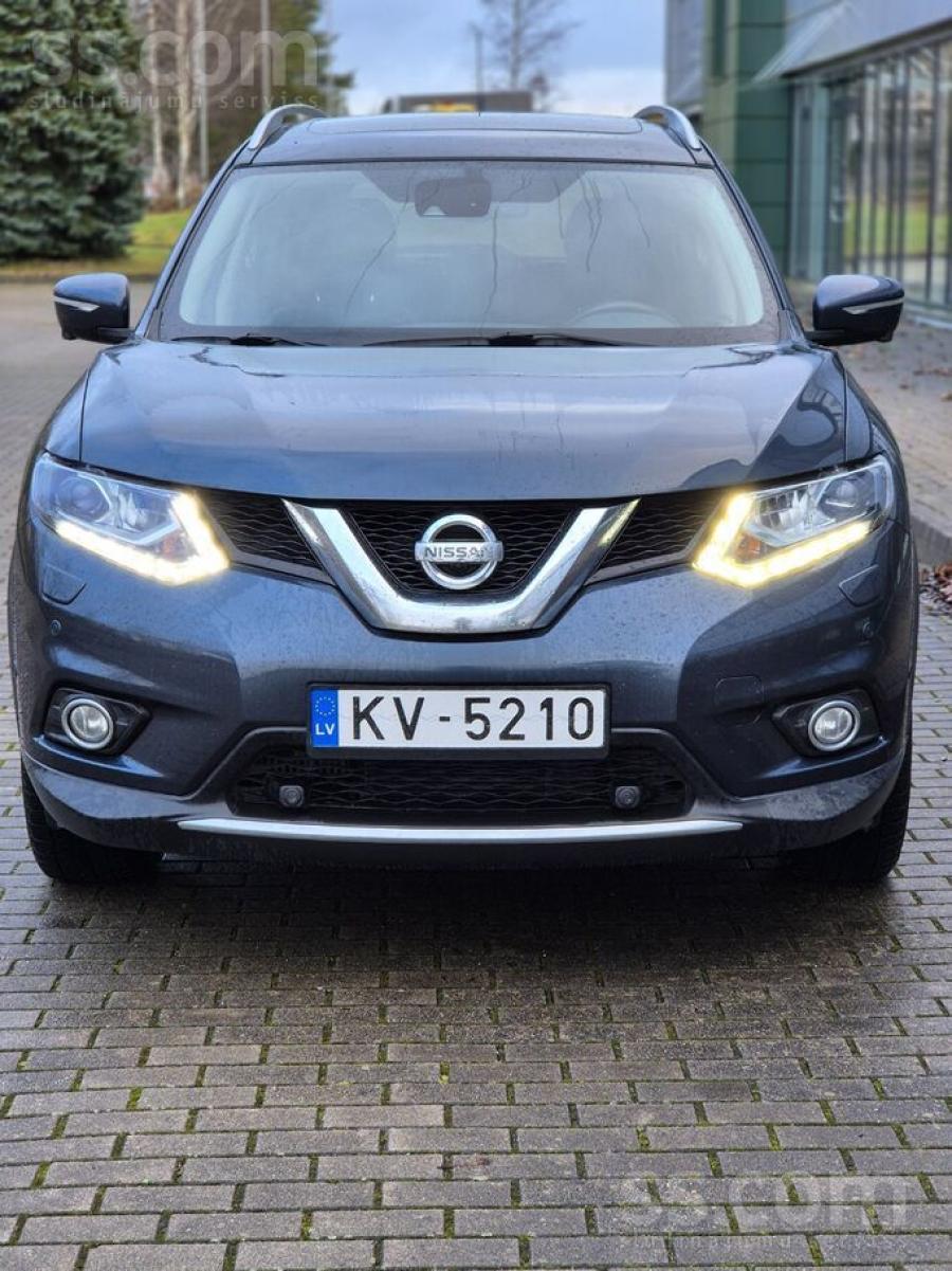 Blue Nissan X-Trail 2017 in Tukums, with an engine capacity of 1.60 L and mileage of 281 thousand km for 9300 €, photo 6 on AUTOMOTO.COM.LV