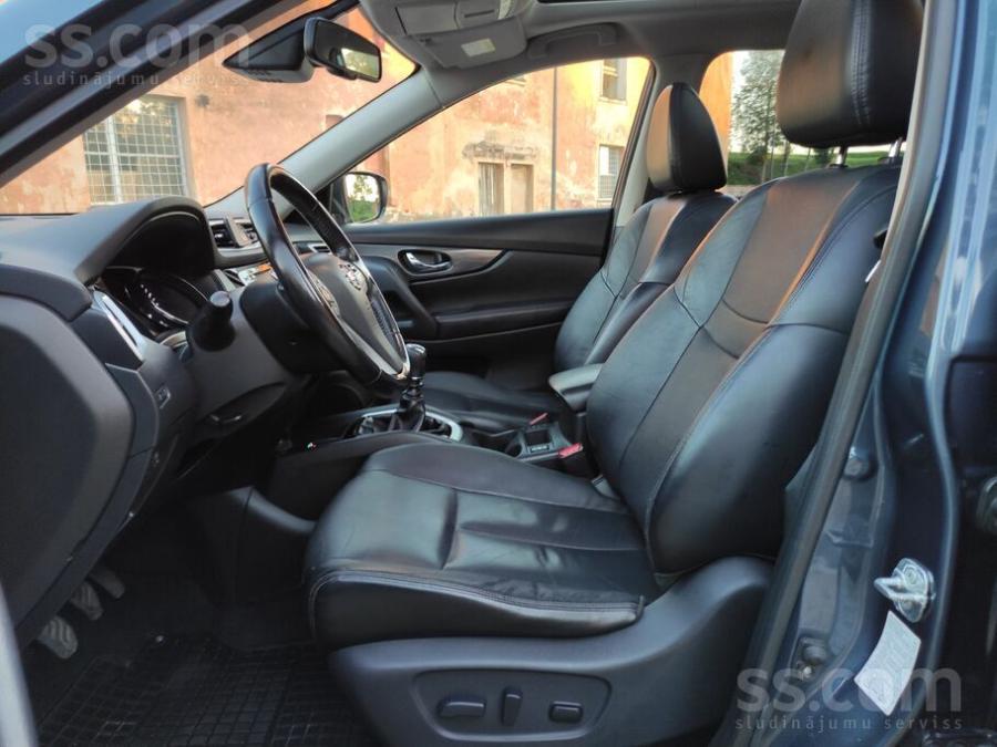 Zils Nissan X-Trail 2017 Daugavpils, ar dzinēja tilpumu 1.60 L un nobraukumu 265 tūkst. km par 9590 €, foto 13 vietnē AUTOMOTO.COM.LV