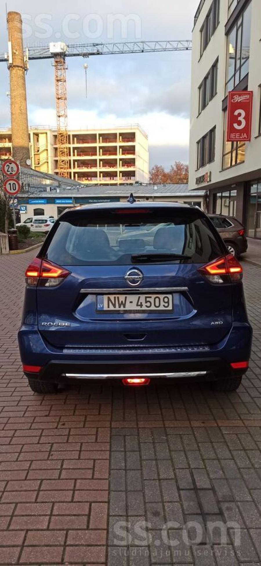 Zils Nissan X-Trail 2017 Rīga, ar dzinēja tilpumu 2.50 L un nobraukumu 56 tūkst. km par 14600 €, foto 9 vietnē AUTOMOTO.COM.LV