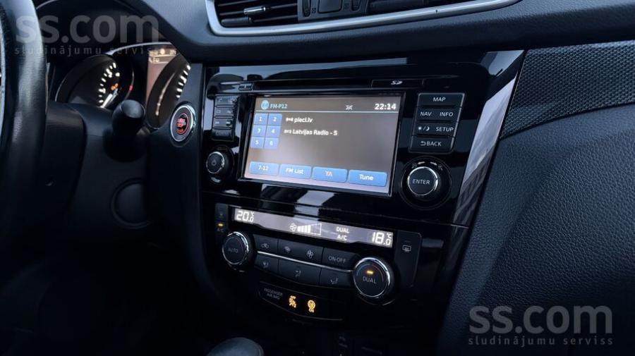 Blue Nissan X-Trail 2017 in Riga, with an engine capacity of 1.60 L and mileage of 274 thousand km for 8400 €, photo 12 on AUTOMOTO.COM.LV