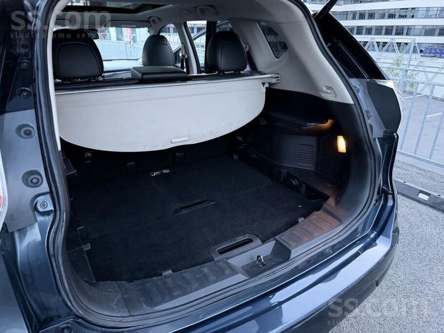 Blue Nissan X-Trail 2017 in Riga, with an engine capacity of 1.60 L and mileage of 274 thousand km for 8400 €, photo 20 on AUTOMOTO.COM.LV