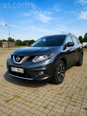 Blue Nissan X-Trail 2017 in Riga, with an engine capacity of 1.60 L and mileage of 237 thousand km for 10000 €, photo  on AUTOMOTO.COM.LV