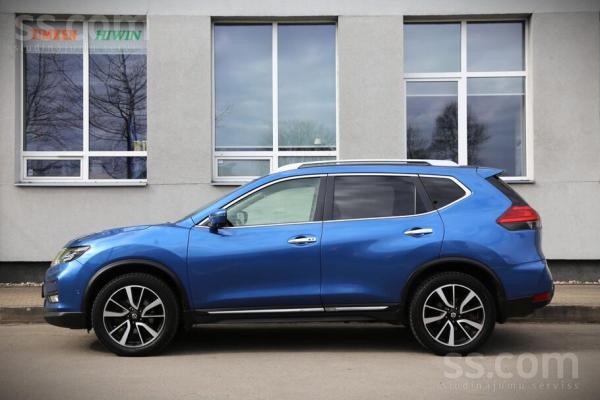 Blue Nissan X-Trail 2018 in Riga, with an engine capacity of 2.00 L and mileage of 160 thousand km for 15495 €, photo 2 on AUTOMOTO.COM.LV