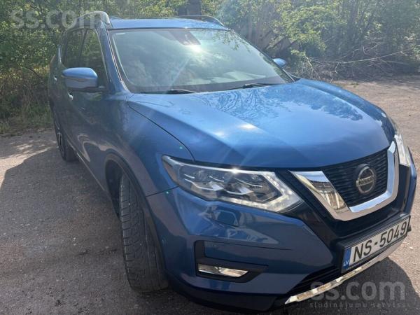 Blue Nissan X-Trail 2020 in Riga, with an engine capacity of 1.60 L and mileage of 101 thousand km for 17000 €, photo 1 on AUTOMOTO.COM.LV