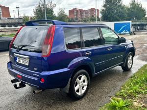 Синий Ниссан ИксТрейл 2004 в Нарва, объемом двигателя 2.20 л и пробегом 303 тыс. км за 1500 €, фото 3 на AUTOMOTO.COM.LV