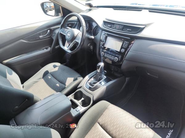 Blue Nissan X-Trail 2019 in Tartu, with an engine capacity of 1.30 L and mileage of 103 thousand km for 17990 €, photo 8 on AUTOMOTO.COM.LV