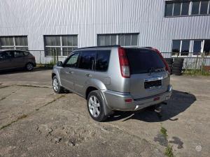 Brūns Nissan X-Trail 2002 Utena, ar dzinēja tilpumu 2.20 L un nobraukumu 197 tūkst. km par 1950 €, foto 4 vietnē AUTOMOTO.COM.LV