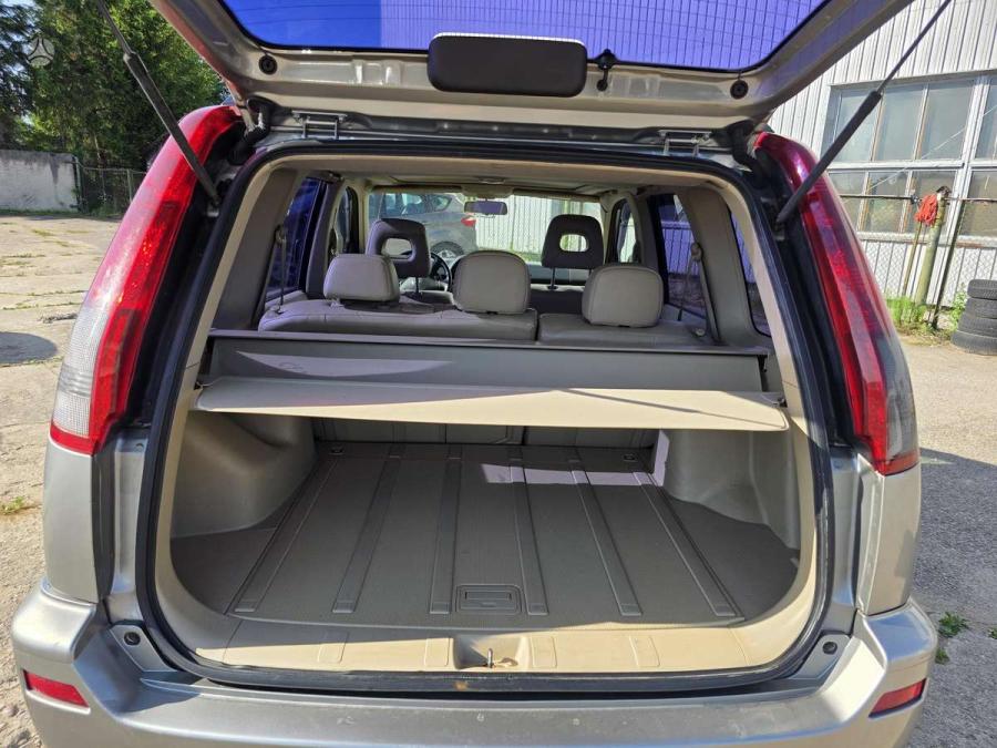 Brūns Nissan X-Trail 2002 Utena, ar dzinēja tilpumu 2.20 L un nobraukumu 197 tūkst. km par 1950 €, foto 12 vietnē AUTOMOTO.COM.LV