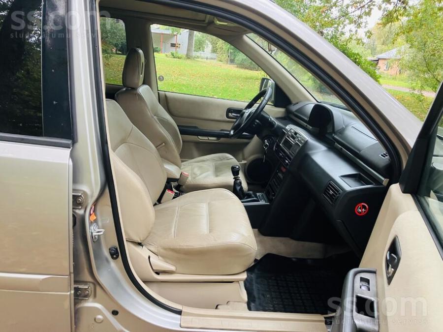 Brūns Nissan X-Trail 2003 Jelgava, ar dzinēja tilpumu 2.20 L un nobraukumu 320 tūkst. km par 1990 €, foto 11 vietnē AUTOMOTO.COM.LV