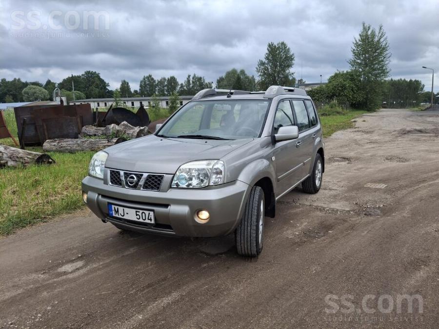 Brūns Nissan X-Trail 2005 Valmiera, ar dzinēja tilpumu 2.20 L un nobraukumu 240 tūkst. km par 2900 €, foto 2 vietnē AUTOMOTO.COM.LV