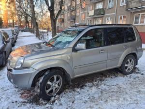 Brūns Nissan X-Trail 2005 Rīga, ar dzinēja tilpumu 2.20 L un nobraukumu 290 tūkst. km par 2300 €, foto  vietnē AUTOMOTO.COM.LV