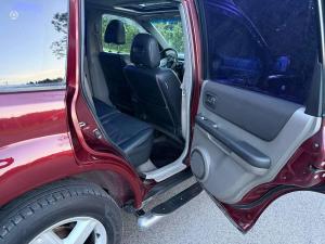 Brown Nissan X-Trail 2006 in Kaunas, with an engine capacity of 2.18 L and mileage of 270 thousand km for 2500 €, photo 16 on AUTOMOTO.COM.LV