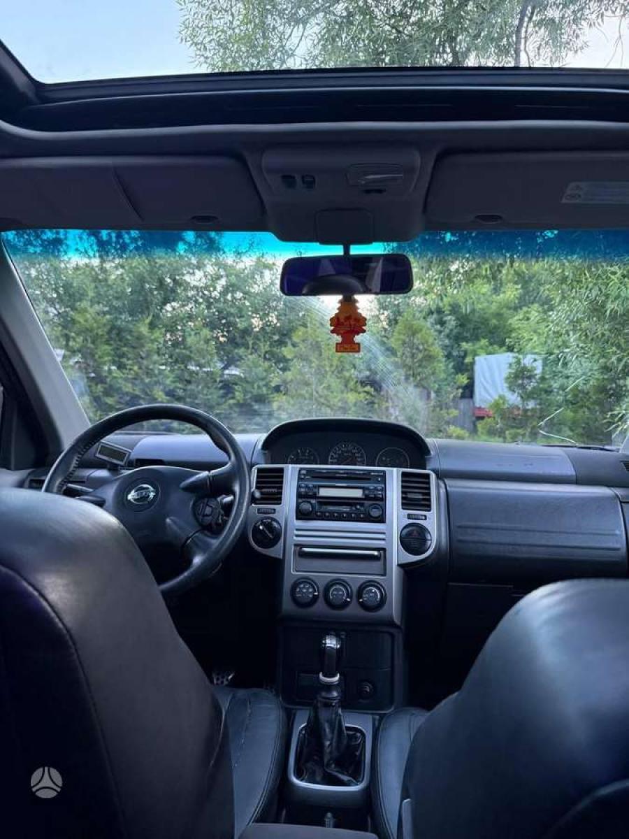 Brown Nissan X-Trail 2006 in Kaunas, with an engine capacity of 2.18 L and mileage of 270 thousand km for 2500 €, photo 17 on AUTOMOTO.COM.LV