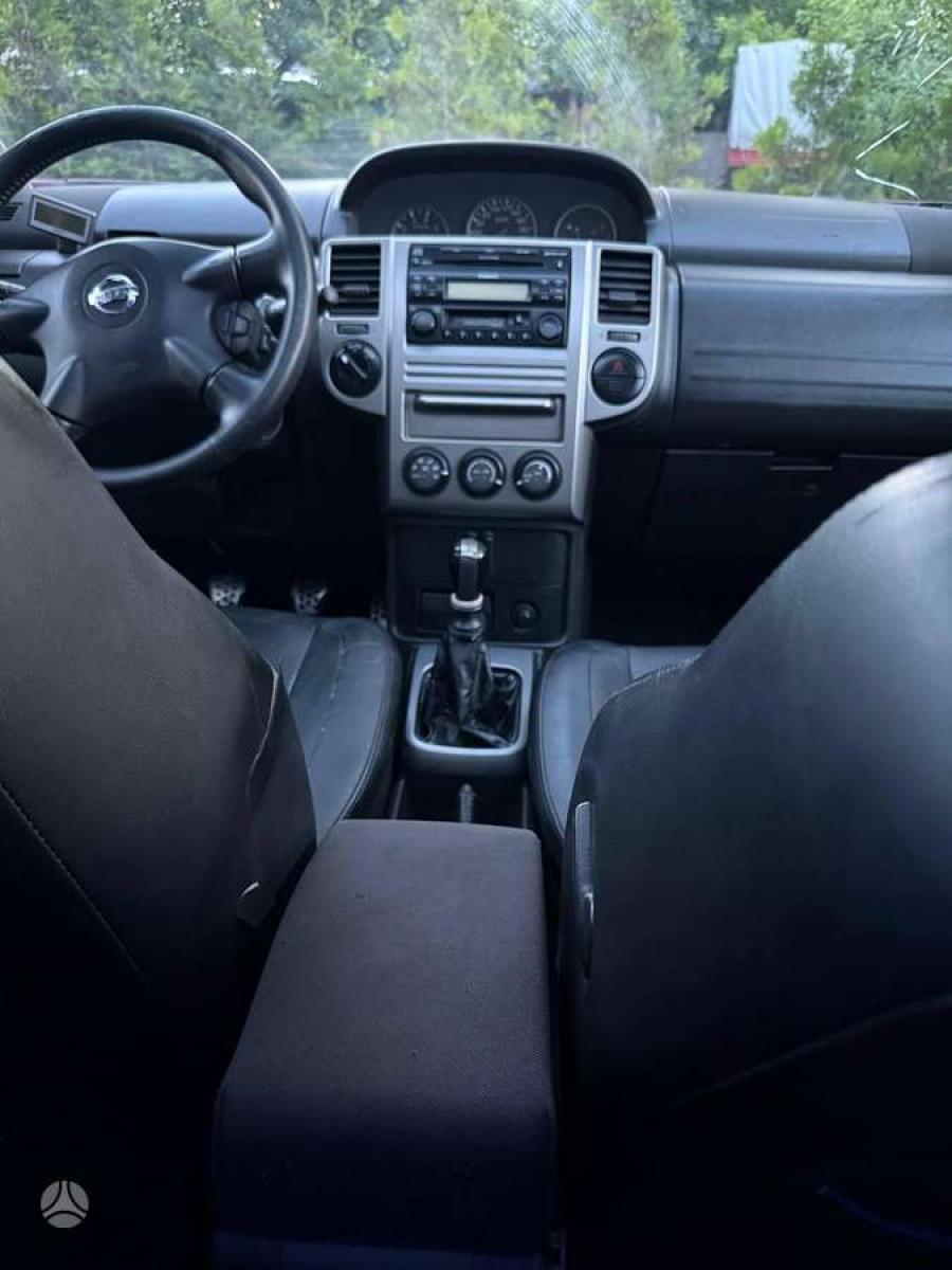 Brown Nissan X-Trail 2006 in Kaunas, with an engine capacity of 2.18 L and mileage of 270 thousand km for 2500 €, photo 21 on AUTOMOTO.COM.LV