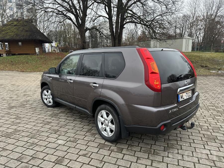 Brūns Nissan X-Trail 2007 Rīga, ar dzinēja tilpumu 2.00 L un nobraukumu 334 tūkst. km par 4300 €, foto 4 vietnē AUTOMOTO.COM.LV
