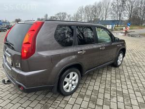 Brūns Nissan X-Trail 2007 Rīga, ar dzinēja tilpumu 2.00 L un nobraukumu 334 tūkst. km par 4300 €, foto 5 vietnē AUTOMOTO.COM.LV