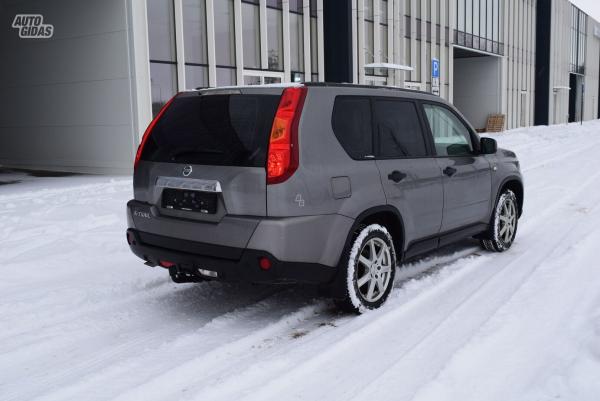 Brown Nissan X-Trail 2007 in Vilnius, with an engine capacity of 2.00 L and mileage of 205 thousand km for 4950 €, photo 7 on AUTOMOTO.COM.LV
