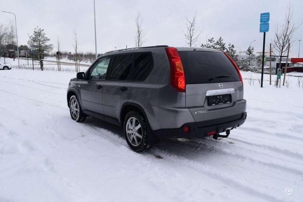Brūns Nissan X-Trail 2007 Viļņa, ar dzinēja tilpumu 2.00 L un nobraukumu 205 tūkst. km par 4950 €, foto 5 vietnē AUTOMOTO.COM.LV