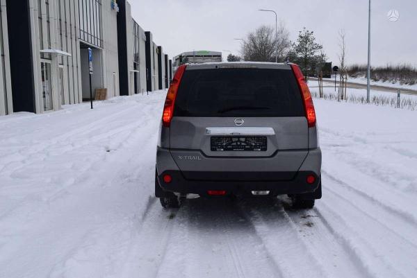 Brūns Nissan X-Trail 2007 Viļņa, ar dzinēja tilpumu 2.00 L un nobraukumu 205 tūkst. km par 4950 €, foto 6 vietnē AUTOMOTO.COM.LV