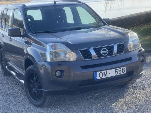 Brown Nissan X-Trail 2007 in Jurmala, with an engine capacity of 2.00 L and mileage of 265 thousand km for 4390 €, photo 3 on AUTOMOTO.COM.LV