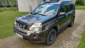 Brūns Nissan X-Trail 2007 Jūrmala, ar dzinēja tilpumu 2.00 L un nobraukumu 0 tūkst. km par 3500 €, foto 3 vietnē AUTOMOTO.COM.LV
