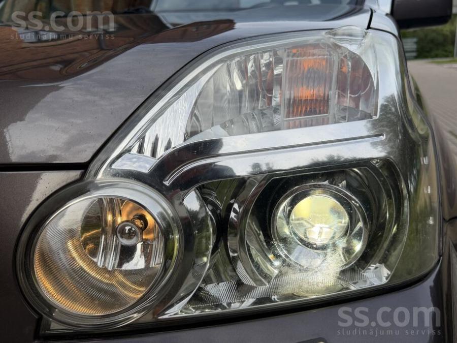 Brūns Nissan X-Trail 2007 Rīga, ar dzinēja tilpumu 2.00 L un nobraukumu 239 tūkst. km par 5850 €, foto 34 vietnē AUTOMOTO.COM.LV
